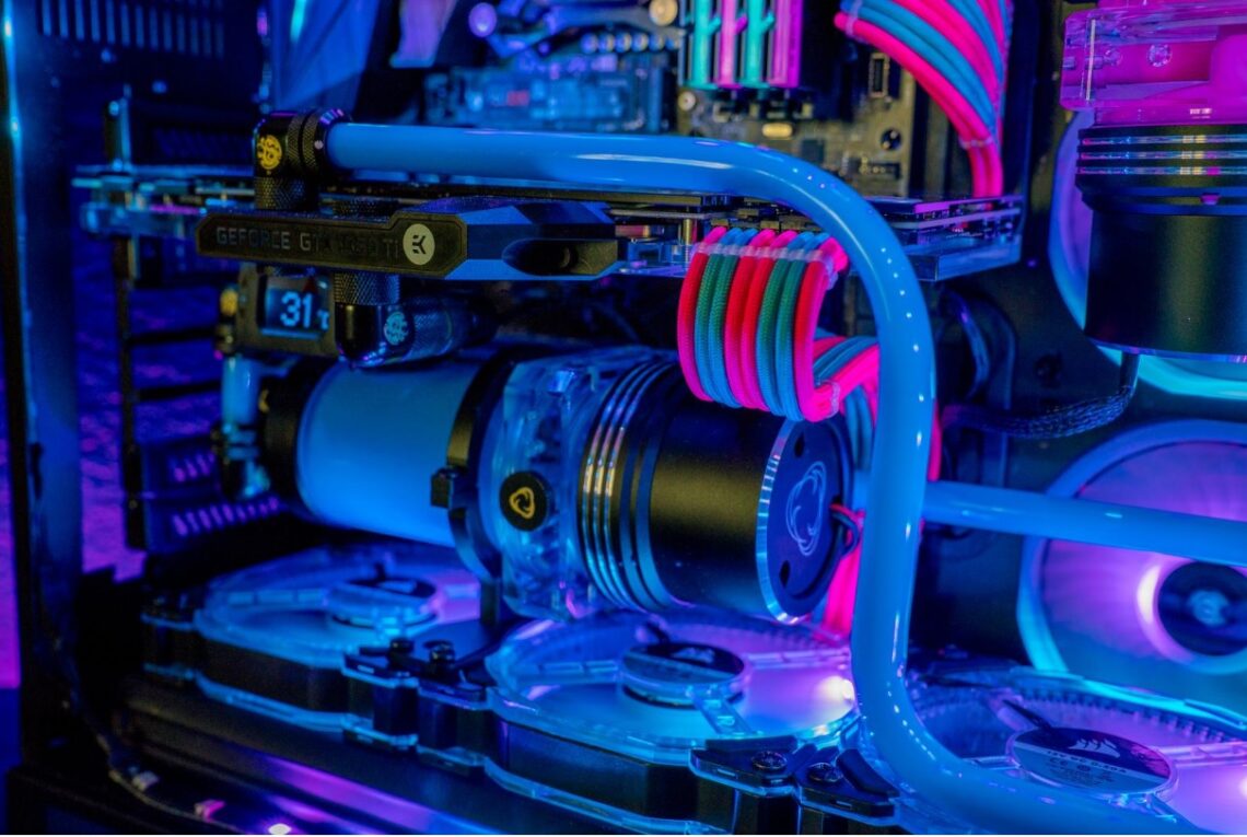 Best Gaming PC Ever! - Qwikbitz 360°